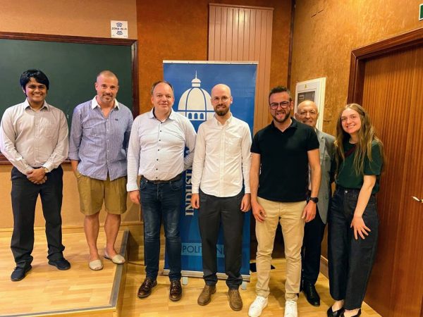 Daniel Schmidt, defiende su tesis doctoral - Megin-Degin